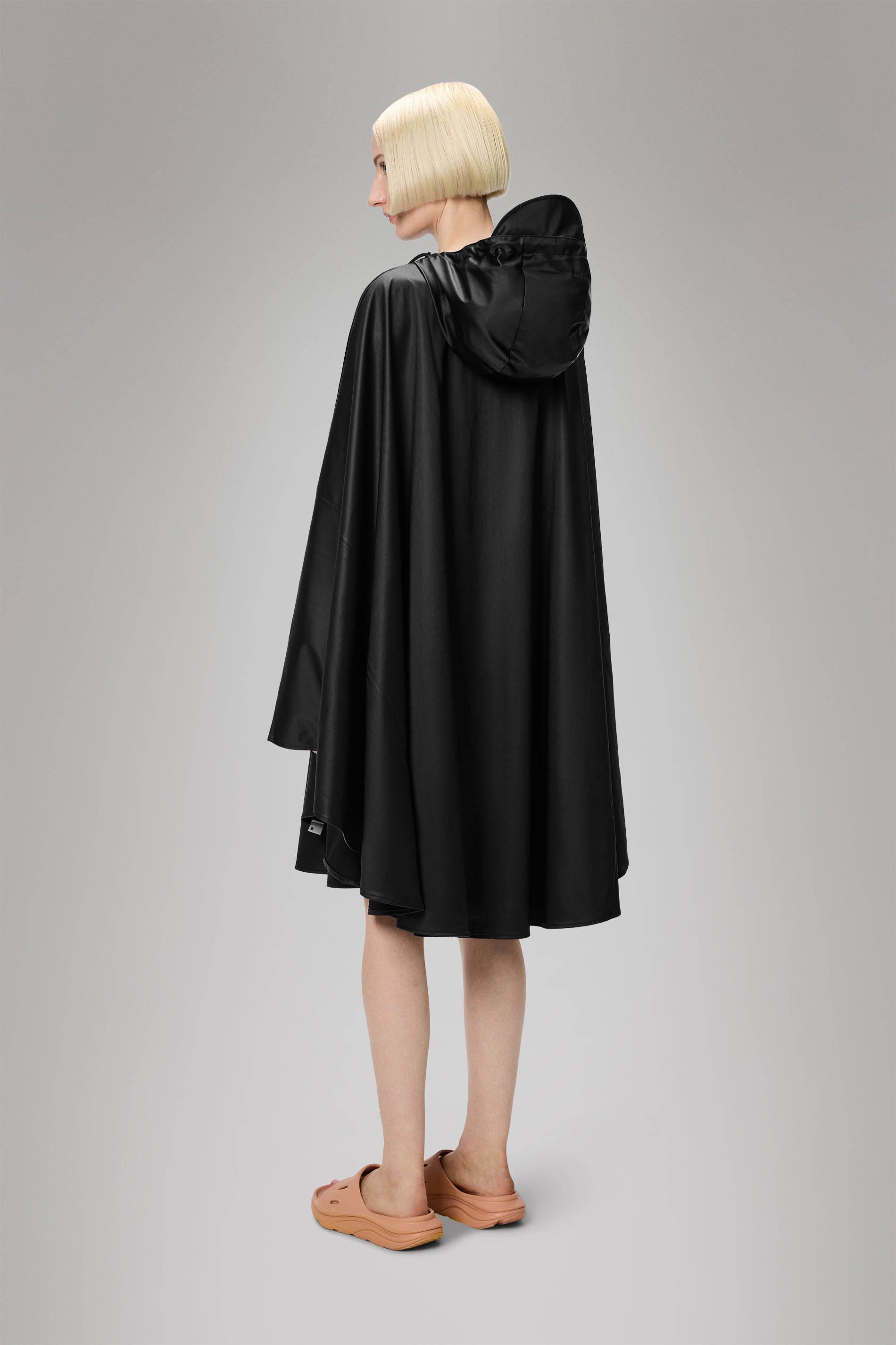 Rains® Cape in Black Grain for £105 | Free Shipping